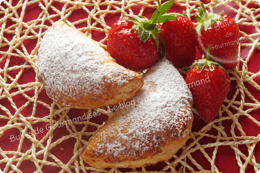 Chaussons gourmands rhubarbes et fraises | Bulles de Gourmandises