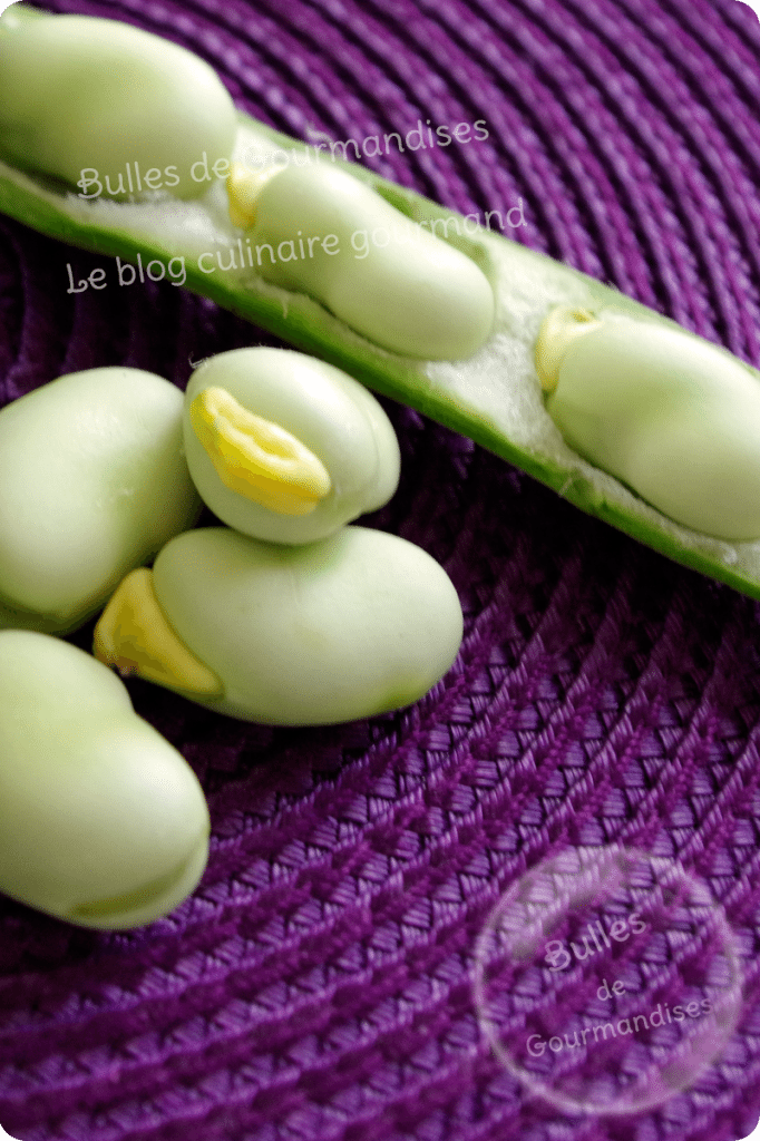 Fèves fraîches aux petits oignons lardons et thym frais | Bulles de ...